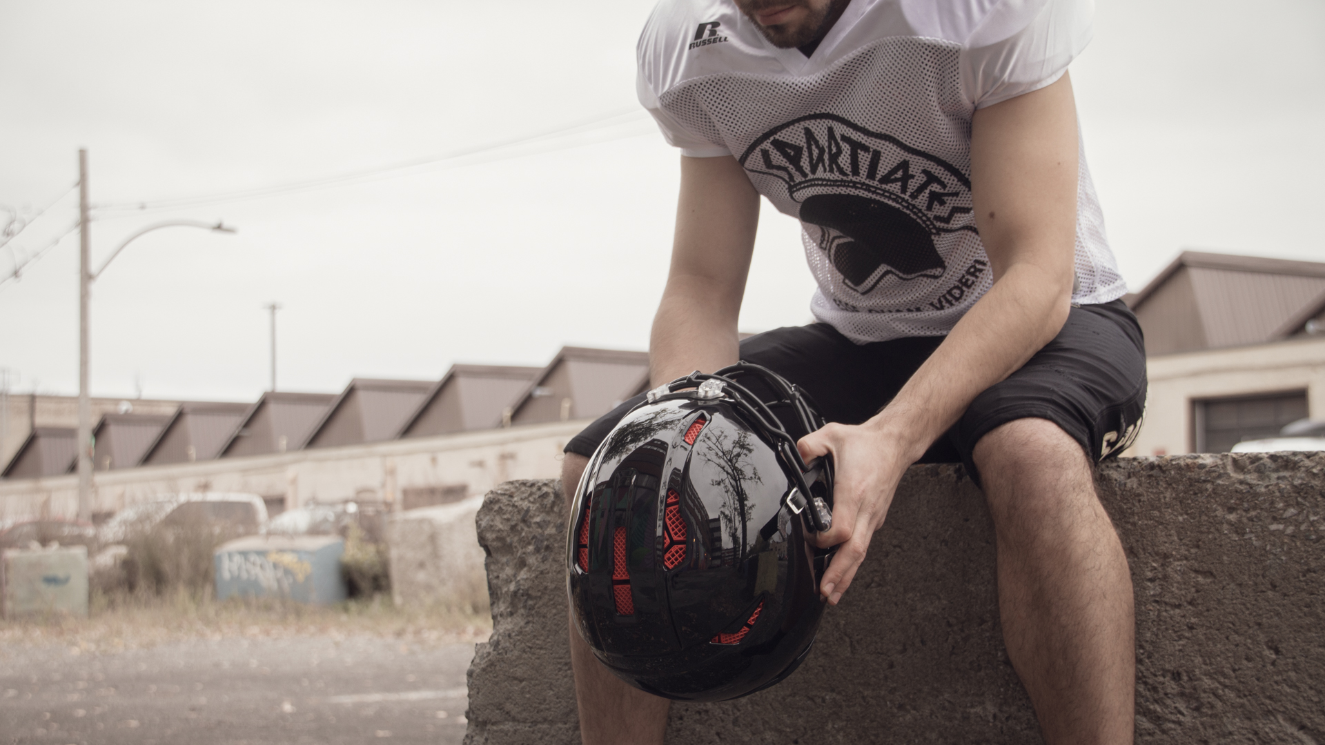 Kollide Football Helmet - Tactix | Firme de design industriel